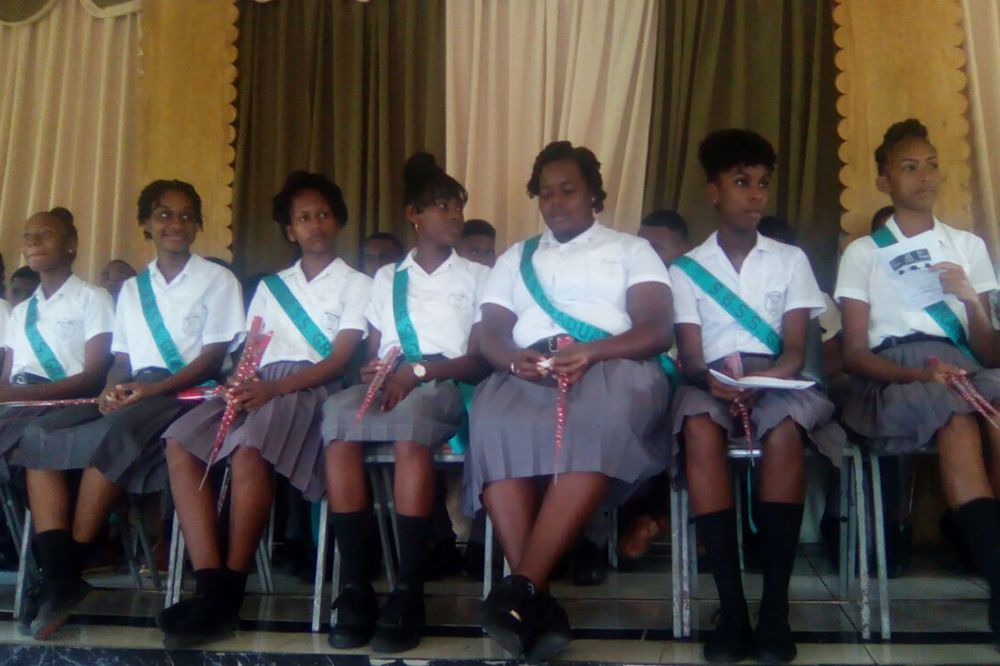 25 graduate, despite challenges at Sandy Bay Secondary - Searchlight