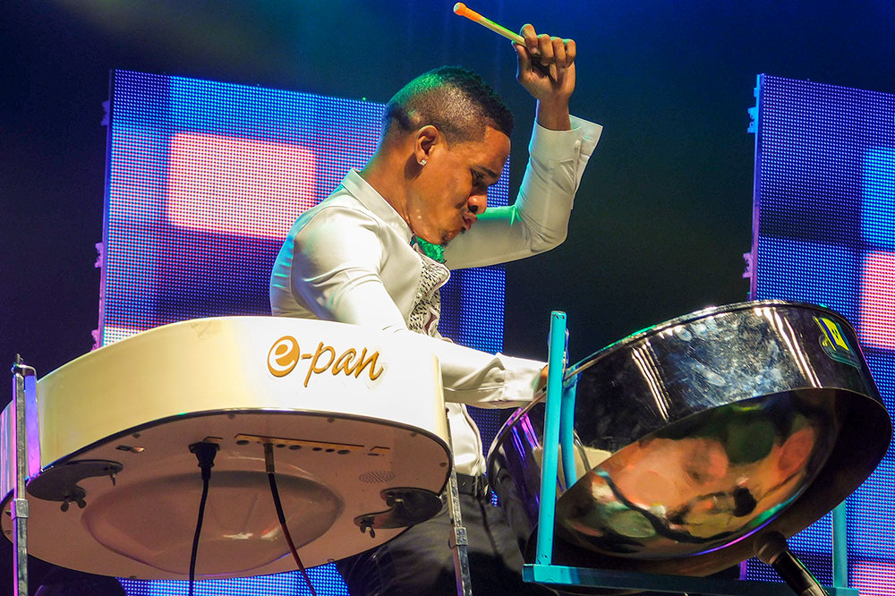 Rodney Small delivers classy, top quality show in Steel Expressions 7 ...