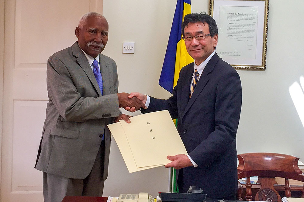 Ambassador presents his credentials to Governor General - Searchlight