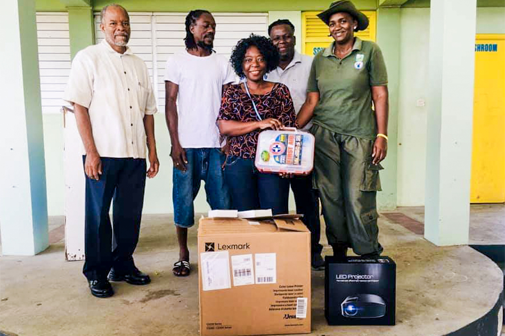 Past students: To UISS with love - Searchlight