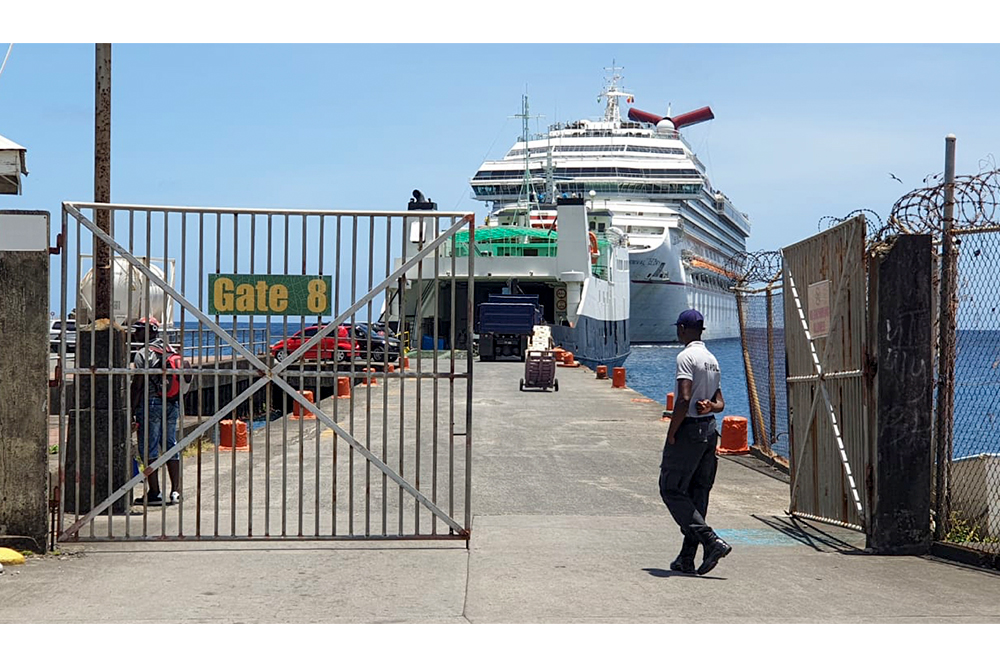 Breaking News - Searchlight