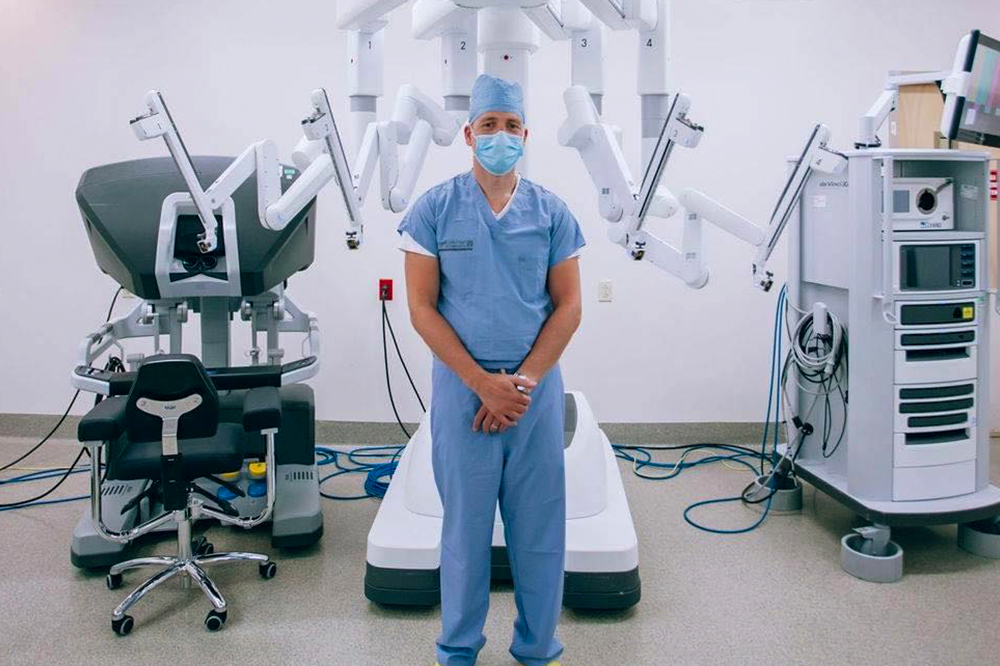 Vincentian doctor helping to revolutionize surgery for cancer patients ...