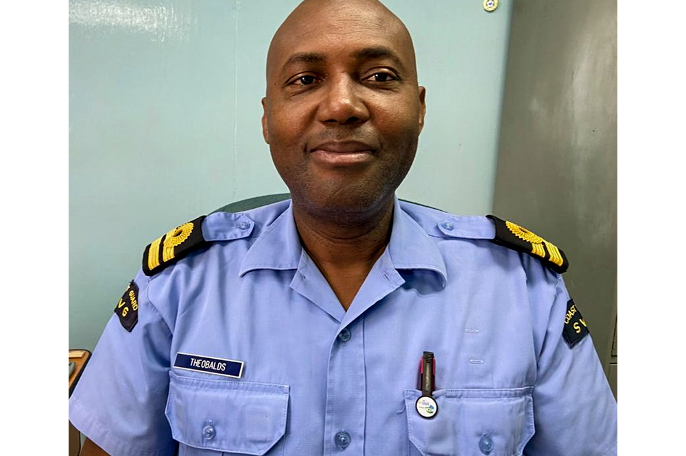 Coast Guard Officer completes International Maritime Operators Course ...