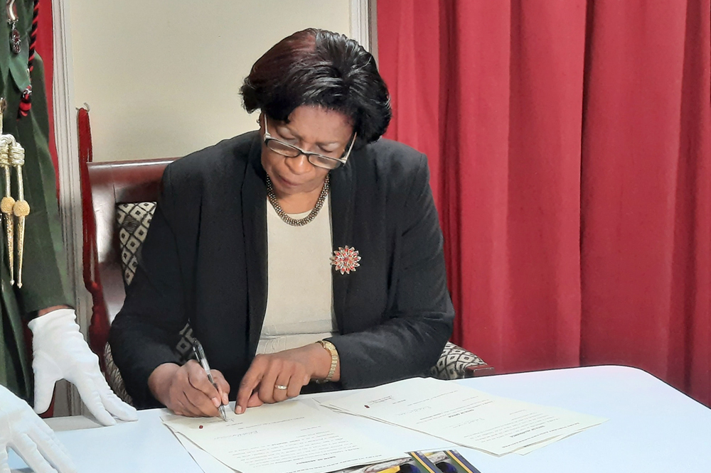 GG urges PM to reach out to the NDP - Searchlight