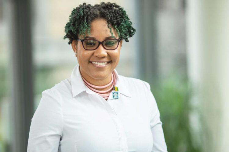 Tedra Kirby: Miss-Communication part 1 - Searchlight