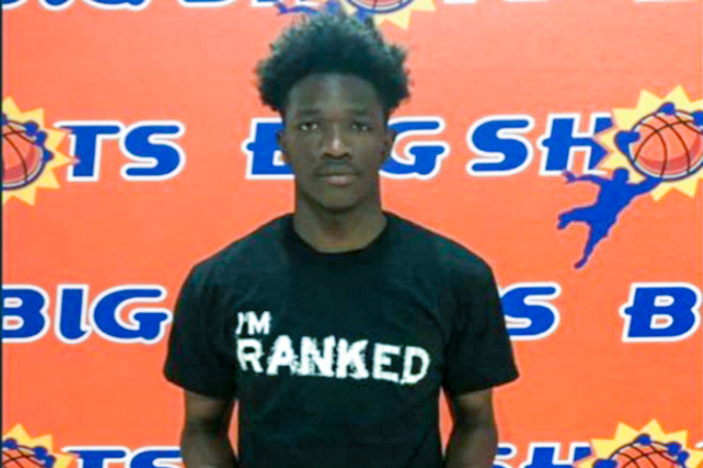 Shad Thomas gets player of the week award - Searchlight