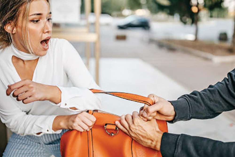 Bag snatchers targeting women early in the morning - Searchlight