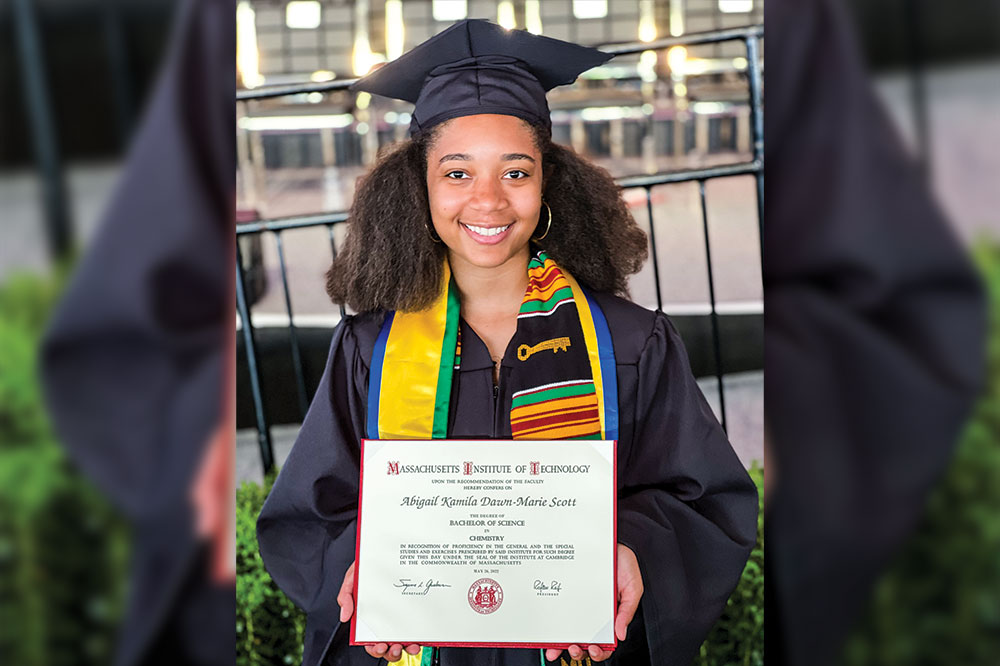 Scott scores perfect 5.0 GPA at MIT - Searchlight