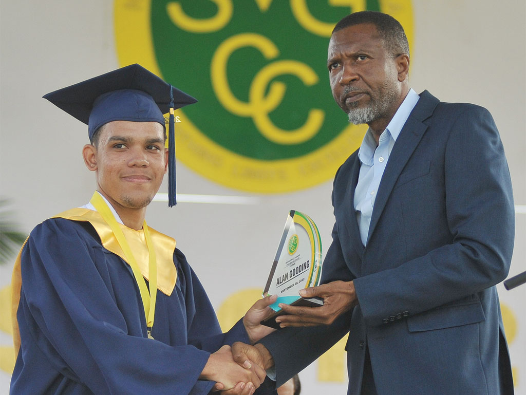 748 students ‘emerge from the belly of the beast’ to graduate from ...