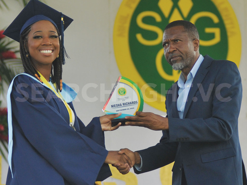 748 students ‘emerge from the belly of the beast’ to graduate from ...