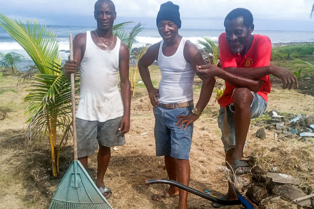 Volunteers clean up Colonaire Beach - Searchlight