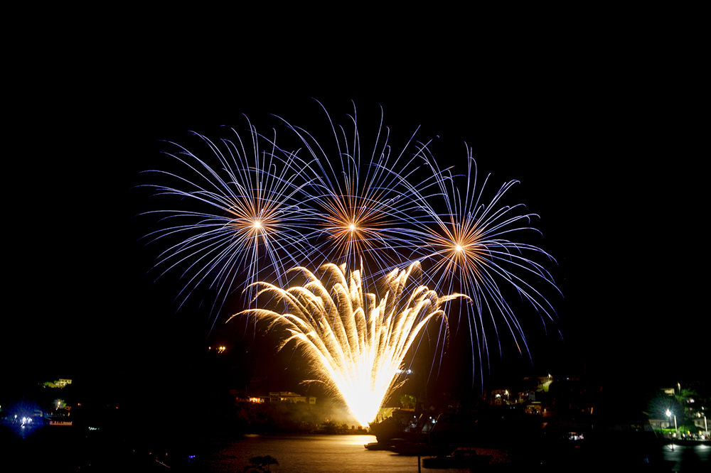Bequia celebrates New Year’s Eve Fireworks after three year absence