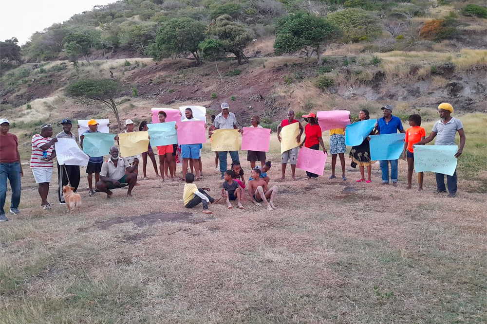 Union Islanders protest again over Government’s acquisition of lands