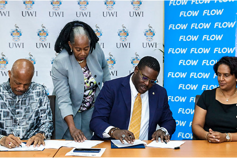 FLOW renews commitment with UWItv