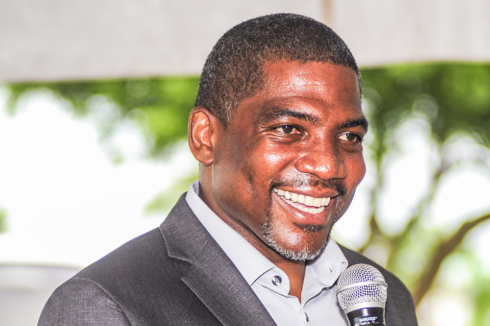 St Kitts and Nevis PM visits cannabis farm in SVG