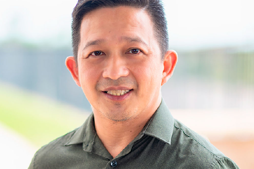 Renowned mathematician to host exclusive math workshop in SVG - Searchlight