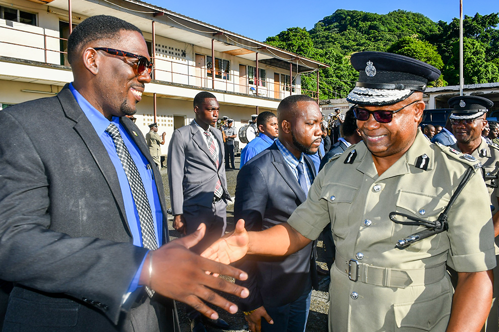 Former Police Commissioner bids farewell to troopsv