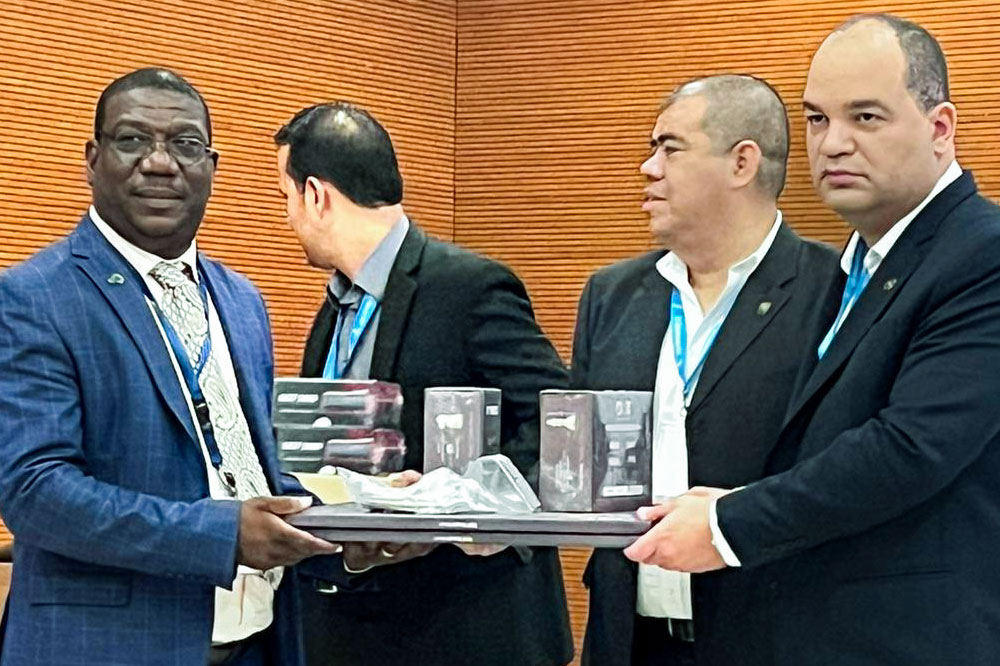 Chess Federation receives valuable equipment