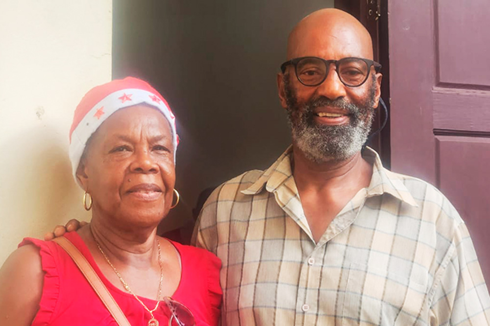 Questelles Beach Keepers hosts annual Christmas Party