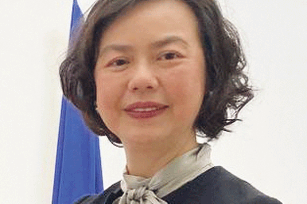 Taiwan Ambassador donates to Dame Susan Dougan Foundation