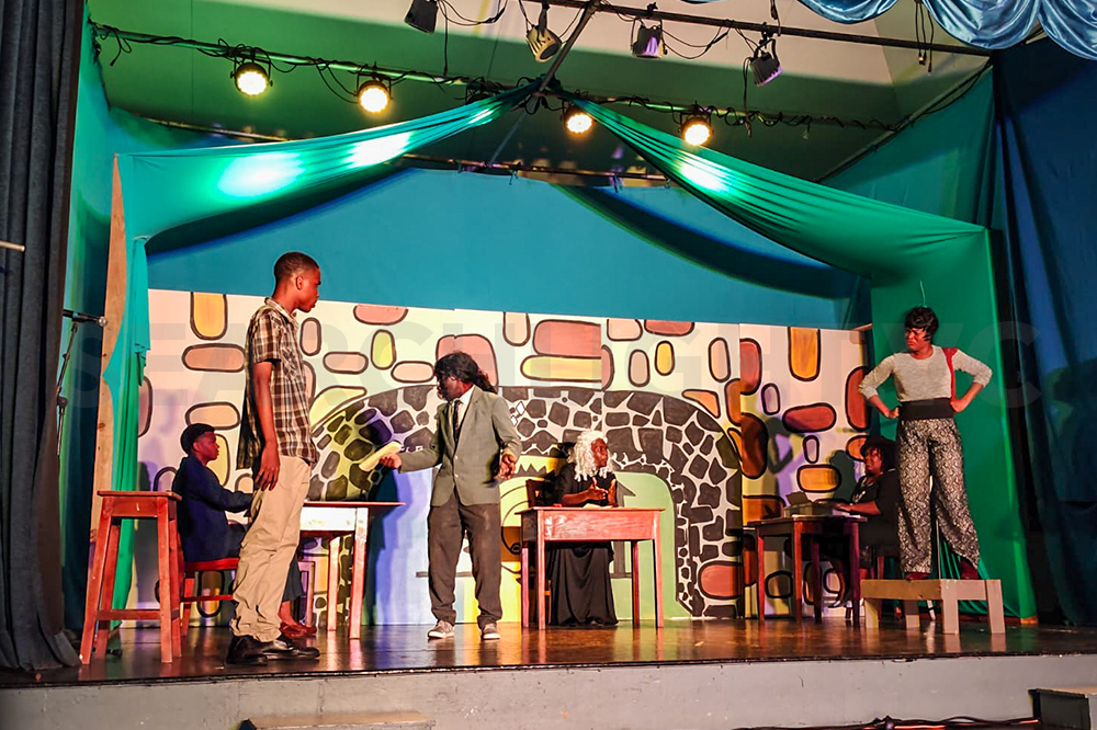 Mock hanging well received at National Performing Arts Festival ...