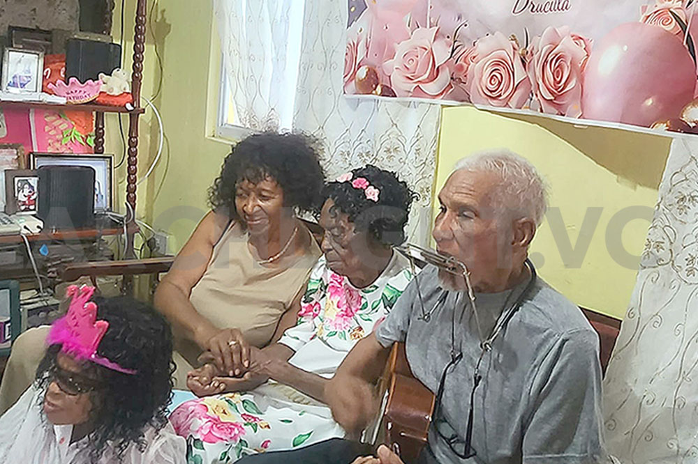 Caretaker and son share warm memories as Paul's Avenue senior ...