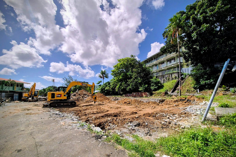 Grimble Hall demolished, new structure being erected - Searchlight